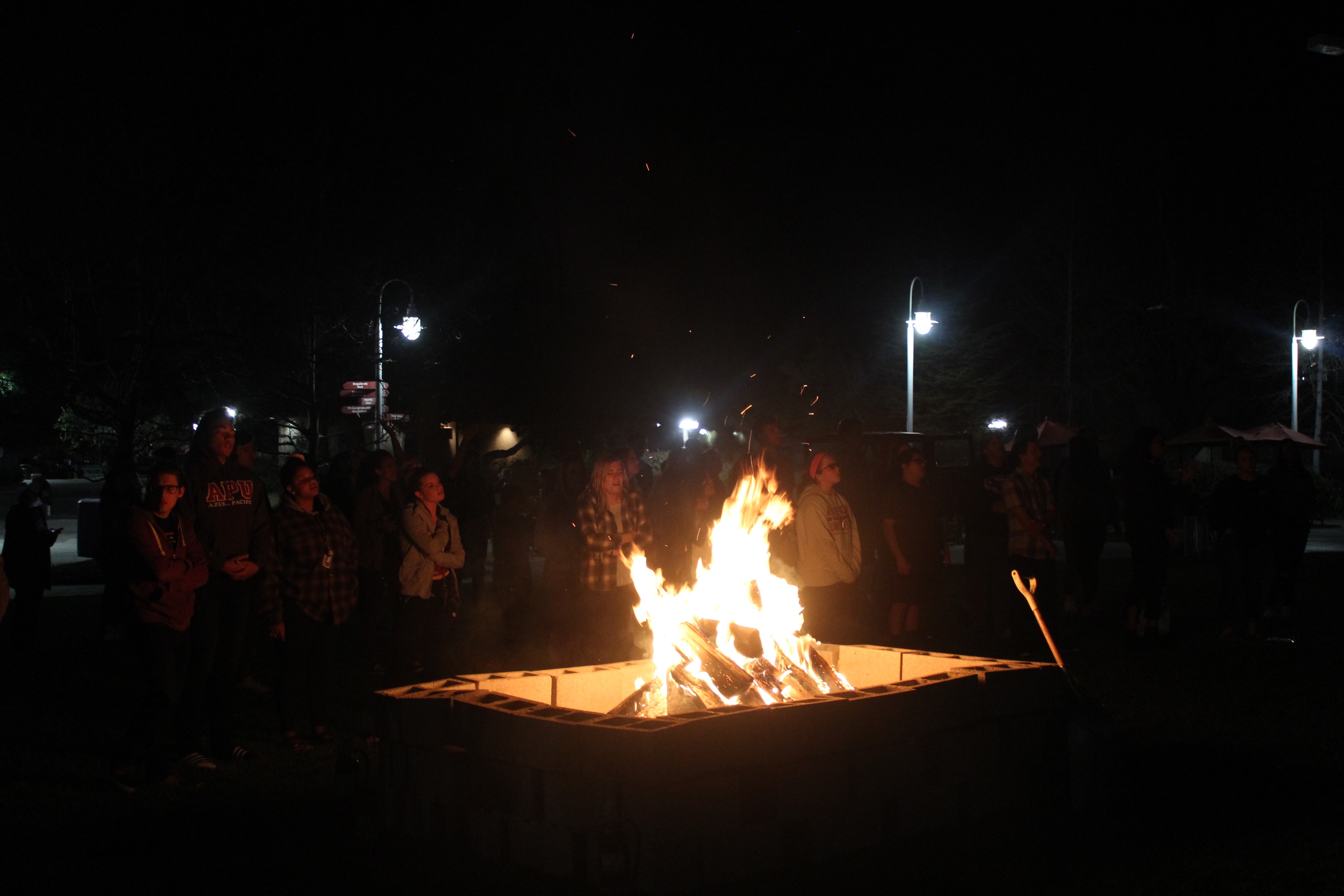 Bonfire event offers space for worship and testimonies - ZU Media